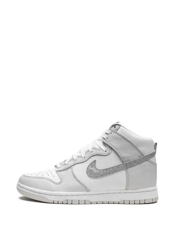 Nike Dunk High Sneakers - White