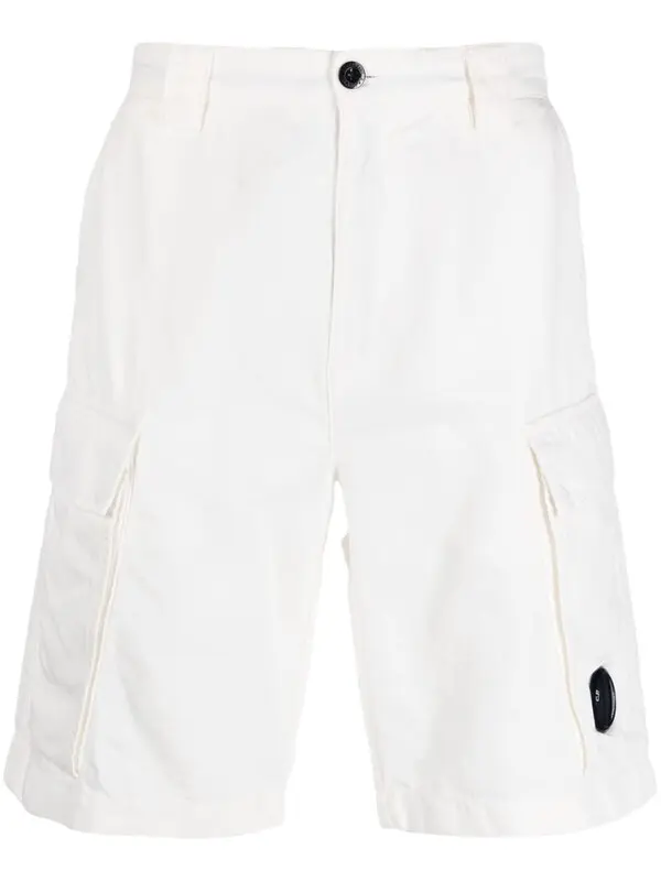 C.P. COMPANY Logo-plaque Cargo Shorts - White