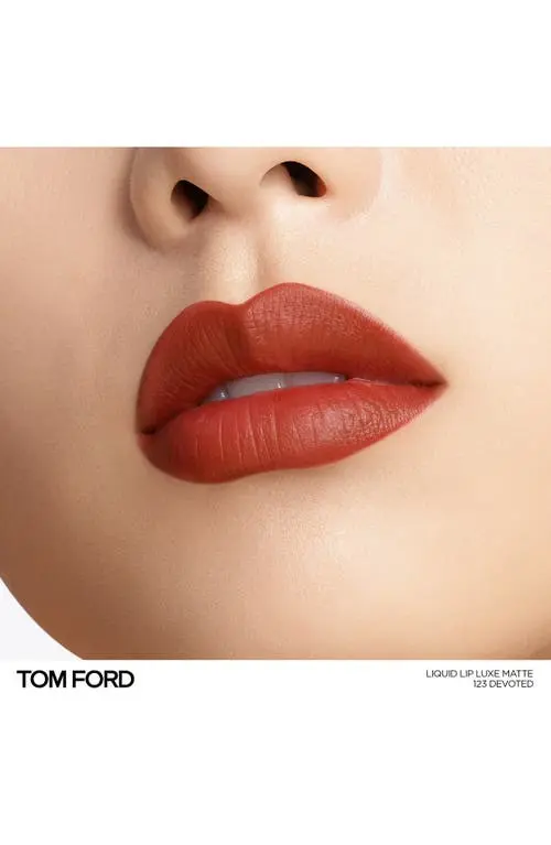 TOM FORD Liquid Lipstick Luxe Matte - Devoted