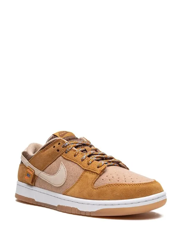 Nike Dunk Low Se Teddy Bear Praline Sneakers - Brown