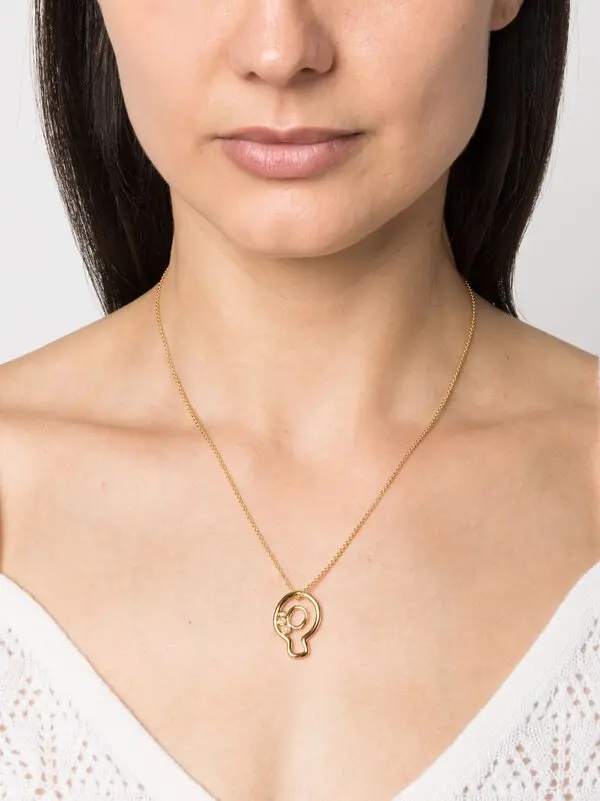 MISSOMA Q-letter Pendant Necklace - Gold