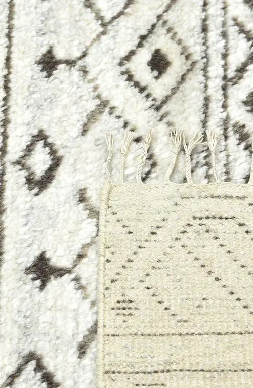 SOLO RUGS Thomas Handmade Wool Blend Area Rug