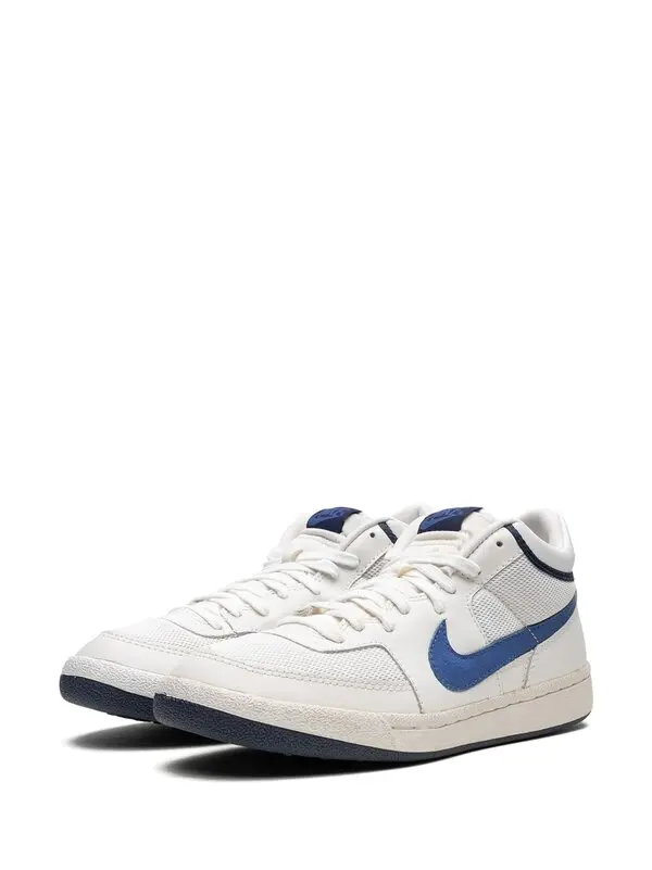 Nike Challenge Court Mid Sneakers - White