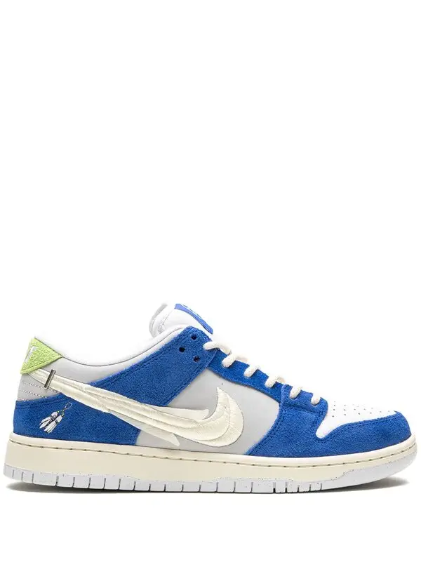Nike X Fly Streetwear Sb Dunk Low Sneakers - White