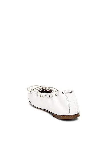 Chloé Oracia Ballet Flat In White