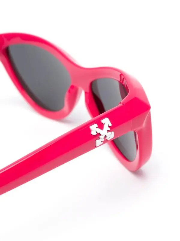 Off-White Atlanta Cat-eye Sunglasses - Pink