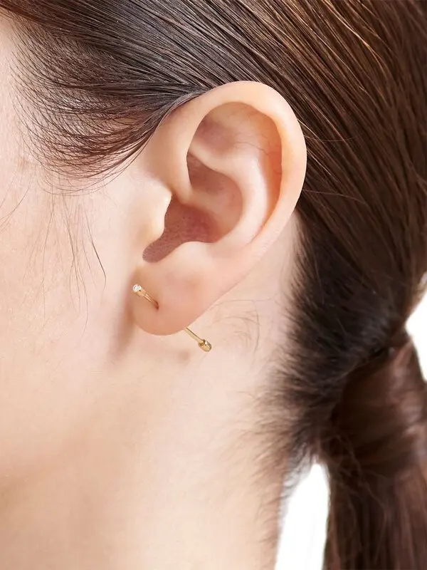 Shihara 18kt Yellow Twist Pin 03 Earring