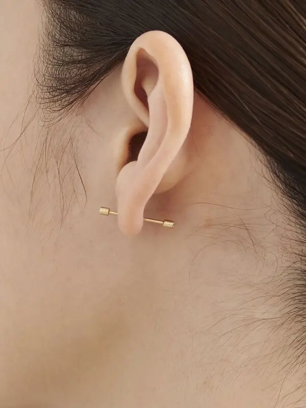 Shihara 18kt Yellow Twist Pin 02 Diamond Earring