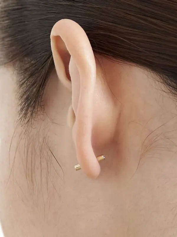 Shihara 18kt Yellow Twist Pin 01 Diamond Earring