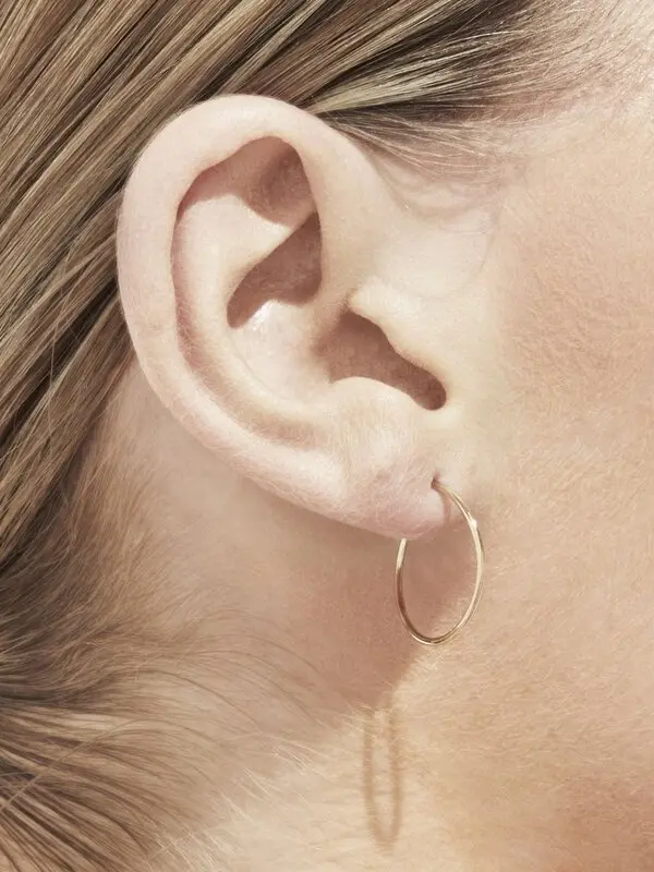 Shihara 18kt Yellow Twist Round 02 Hoop Earring