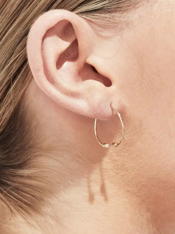 Shihara 18kt Yellow Twist Round 02 Diamond Single Earring
