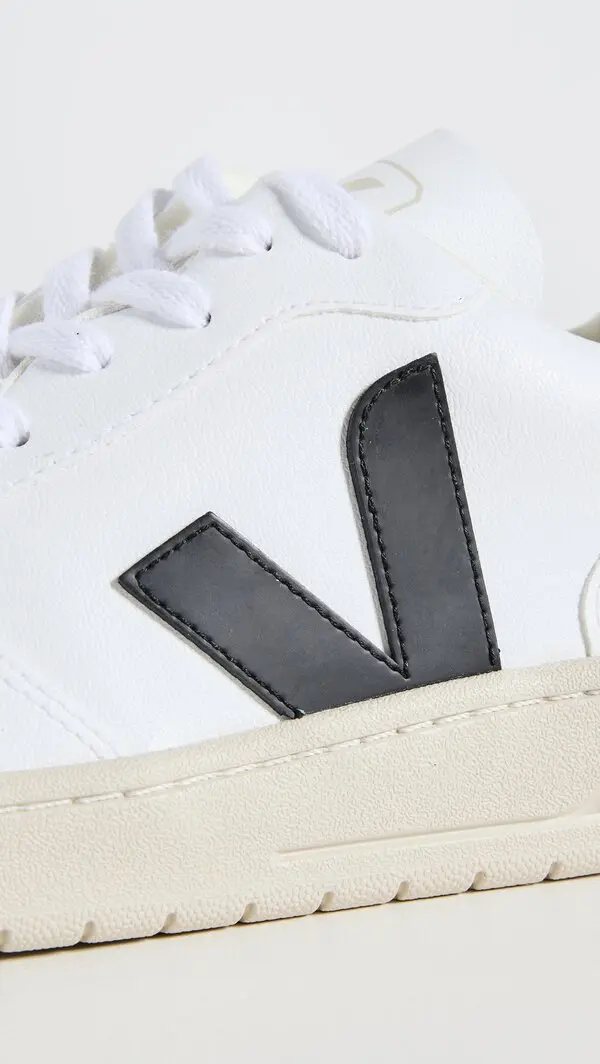 VEJA V-10 Cwl Sneakers - White/black