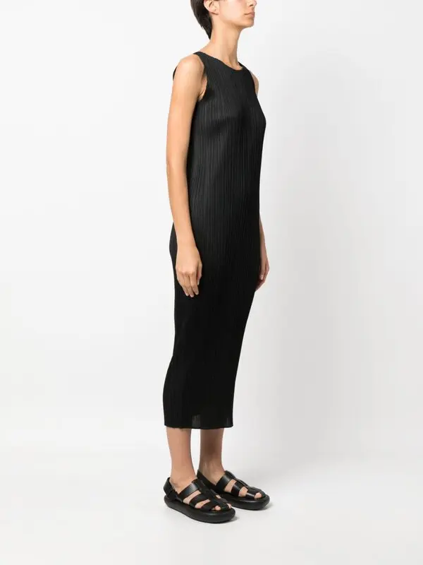 Issey Miyake Sleeveless Pleated Midi Dress - Black