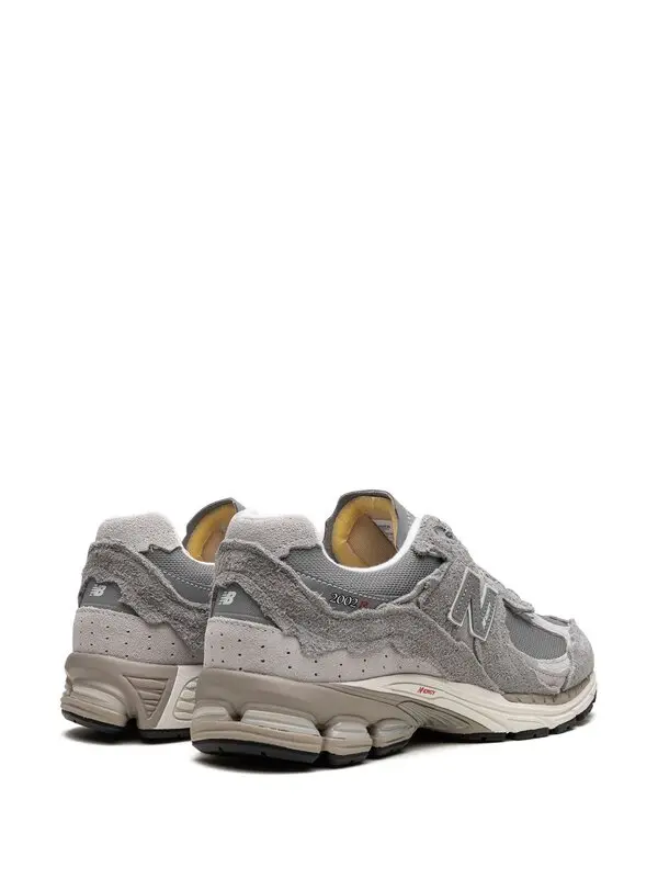 NEW BALANCE 2002r Sneakers - Grey