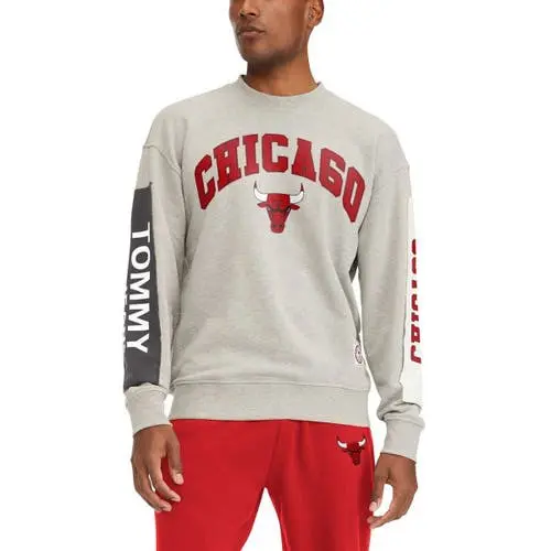 Tommy Hilfiger Chicago Bulls James Patch Pullover Sweatshirt