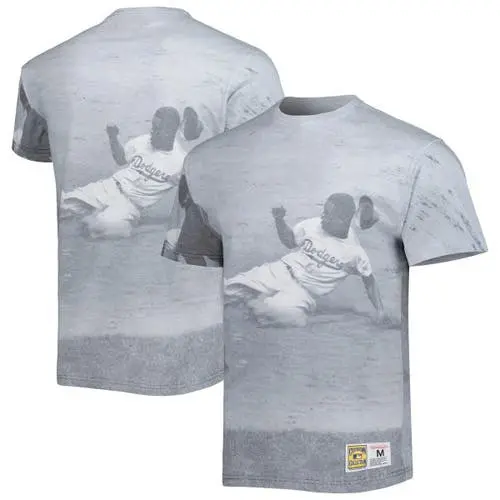 Mitchell & Ness Jackie Robinson Brooklyn Dodgers Cooperstown Collection Highlight Player T-shirt