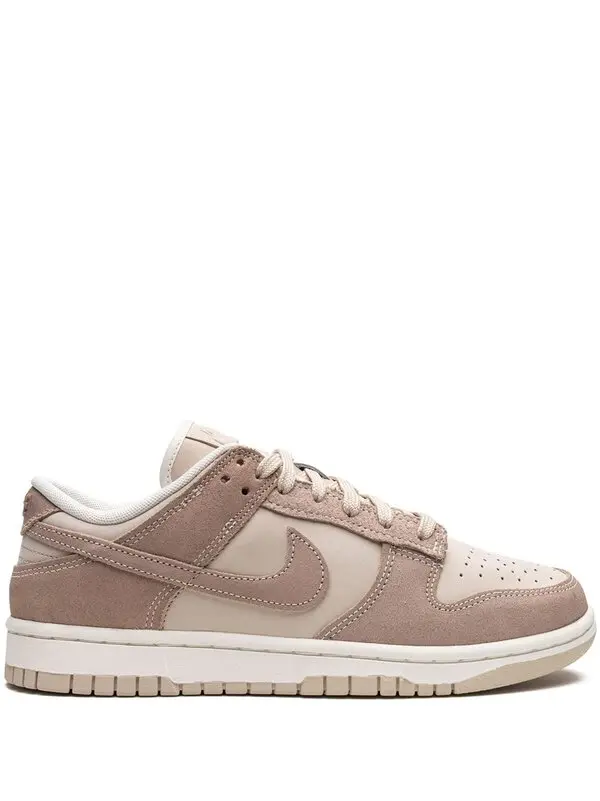 Nike Dunk Low Sneakers