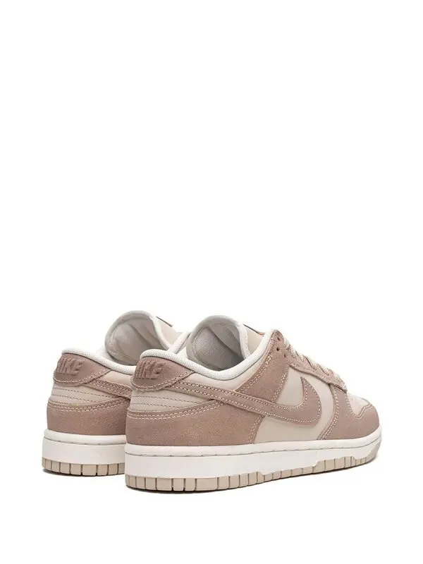 Nike Dunk Low Sneakers