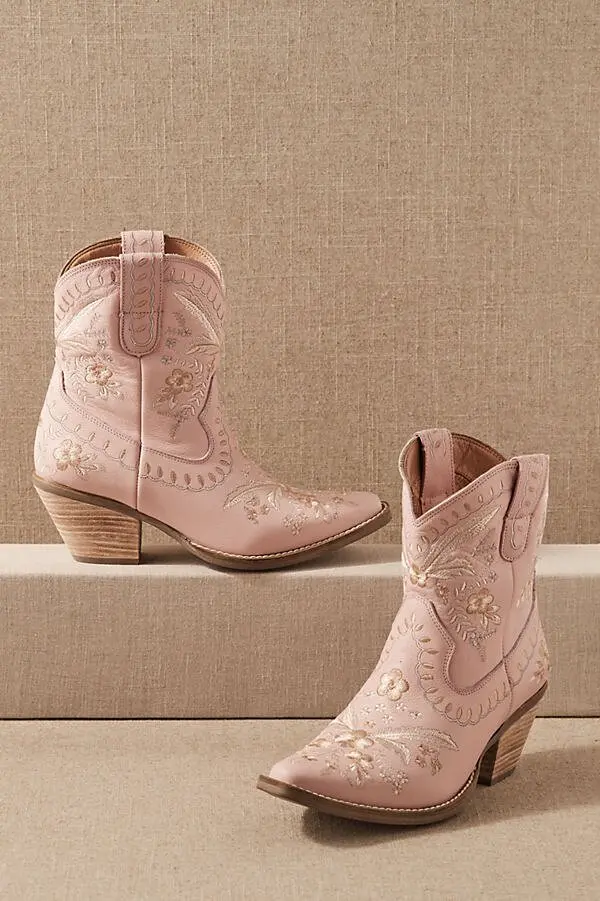 DINGO 1969 Primrose Leather Booties - Pink