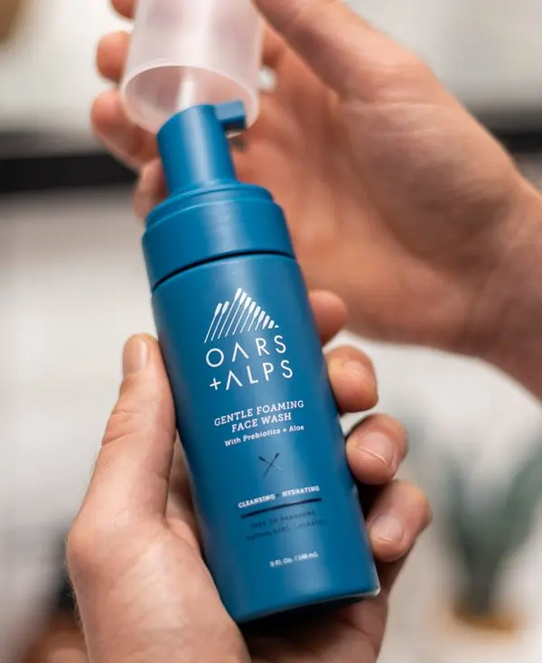 OARS + ALPS Gentle Foaming Face Wash
