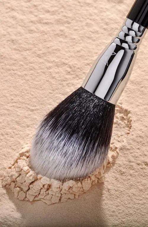 SIGMA BEAUTY F24 All-over Powder Brush