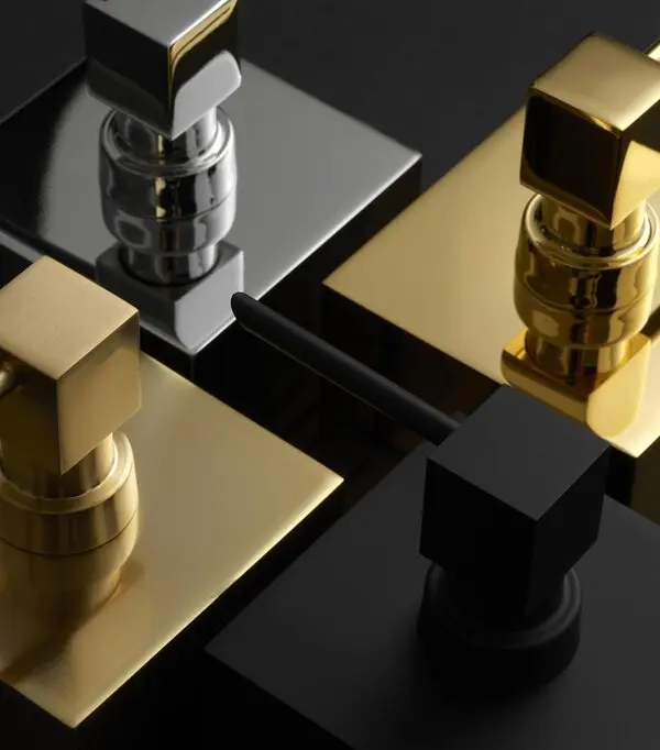 DECOR WALTHER Brass Club Tissue Box - Gold