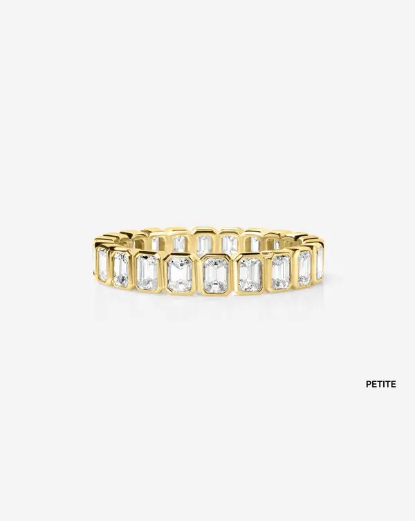 Ring Concierge Emerald Bezel Band Ring - One-color