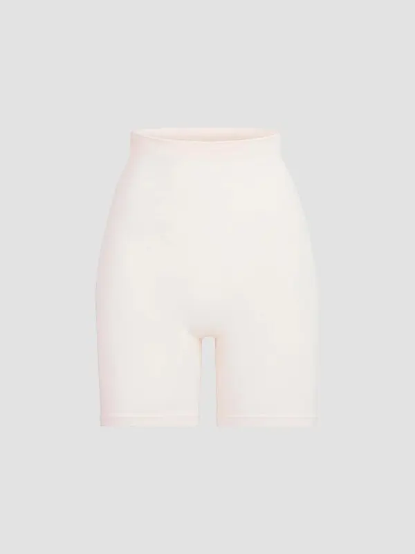SKIMS Seamless Sculpt Mid-thigh Short - Sand
