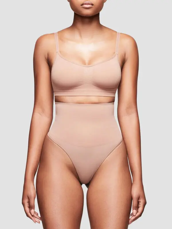 SKIMS Seamless Sculpt Bralette - Sienna