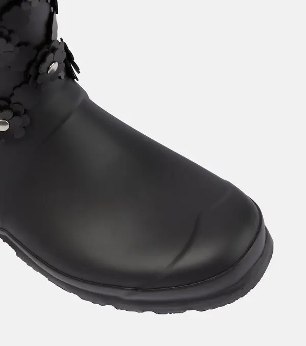 Noir Kei Ninomiya X Hunter Chain-Embellished Rain Boots In Black