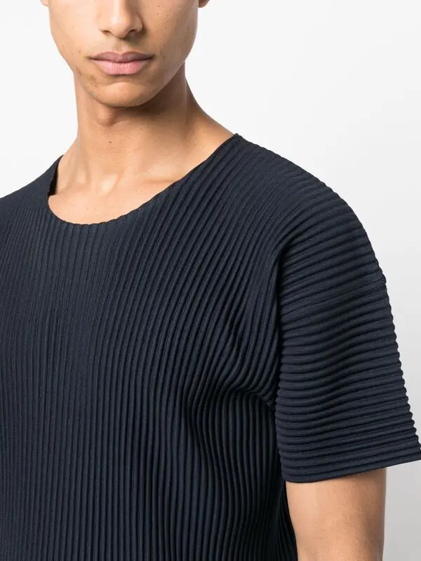 Issey Miyake Ribbed-effect T-shirt - Blue