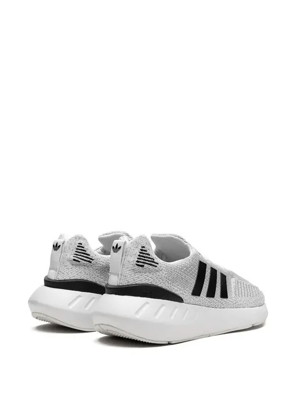 Adidas Swift Run 22 Sneakers - Grey