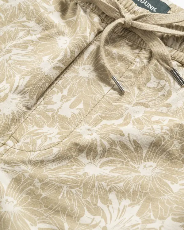 Rodd & Gunn Main Beach 7" Resort Shorts