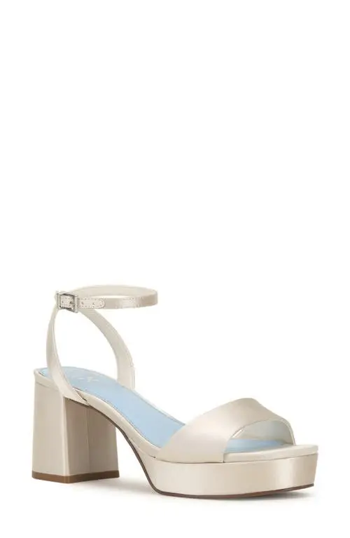 Vince Camuto Pendreya Platform Sandal - Milk