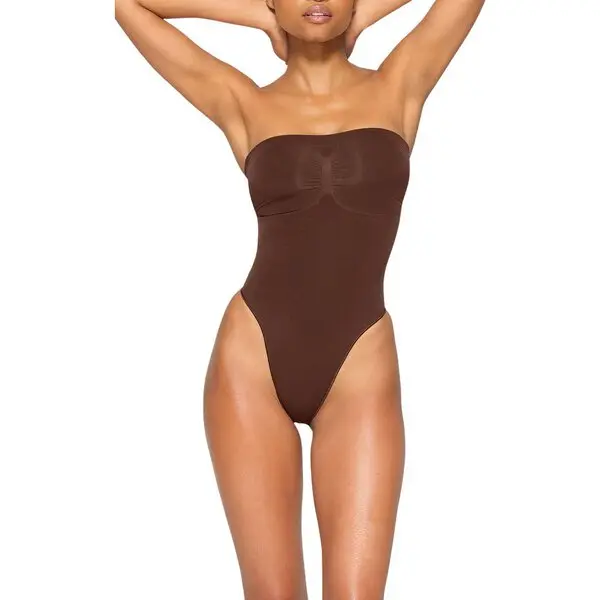 SKIMS Seamless Sculpt Strapless Bodysuit - Cocoa