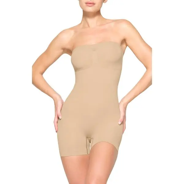 SKIMS Seamless Sculpt Strapless Shortie Bodysuit - Clay