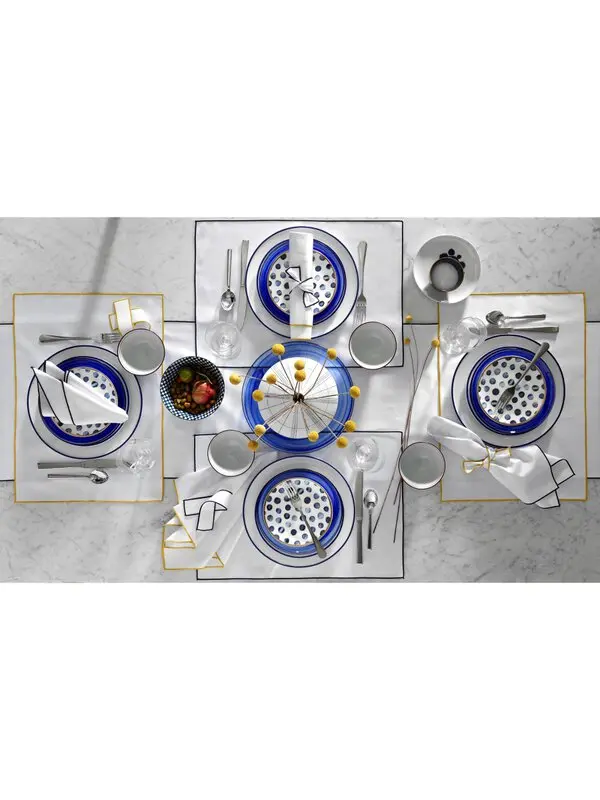 HOME TREASURES Arlo Tablecloth