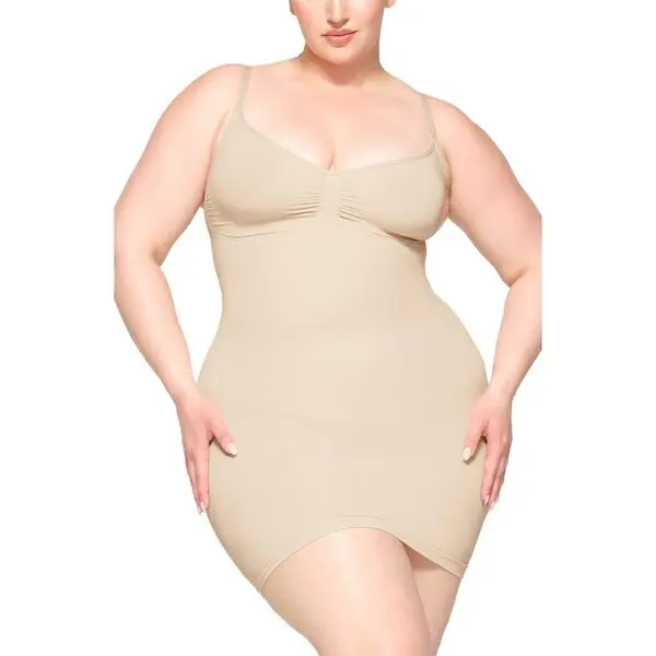 SKIMS Seamless Sculpt Slipdress - Sand