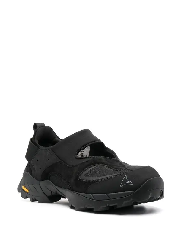 ROA Low-top Sneakers - Black