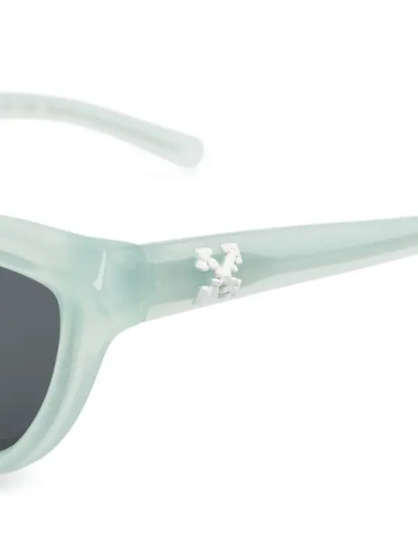 Off-White Atlanta Cat-eye Sunglasses - Green