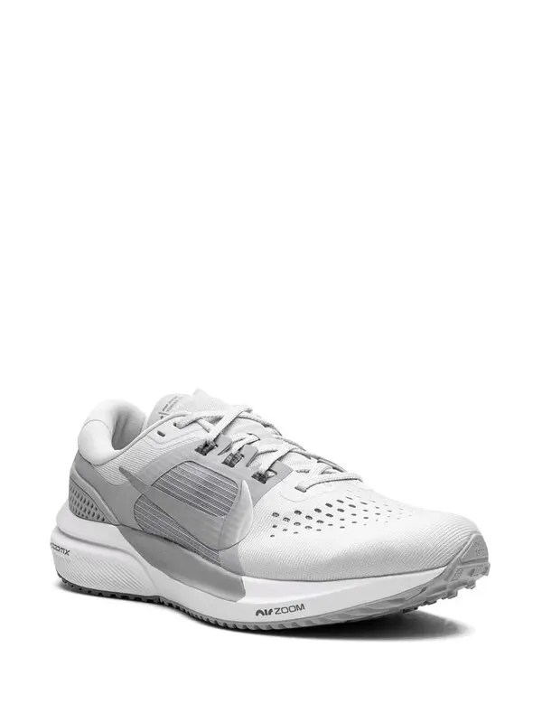 Nike Zoom Vomero 15 Sneakers - White