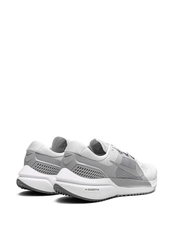 Nike Zoom Vomero 15 Sneakers - White