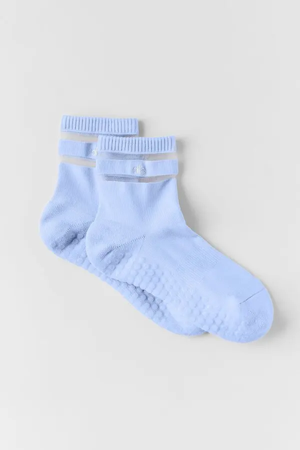Alo Yoga Pulse Grip Socks - Light Provence Blue