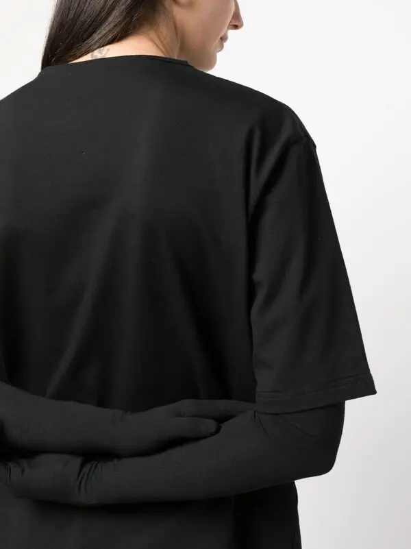 MANURI Glove-sleeve T-shirt