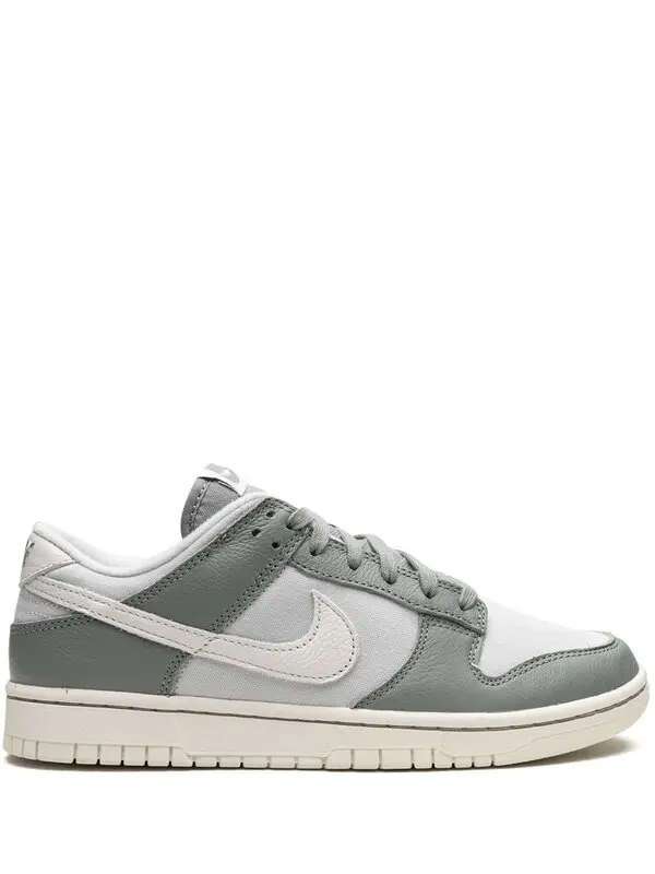 Nike Dunk Low Retro Prm Sneakers - White