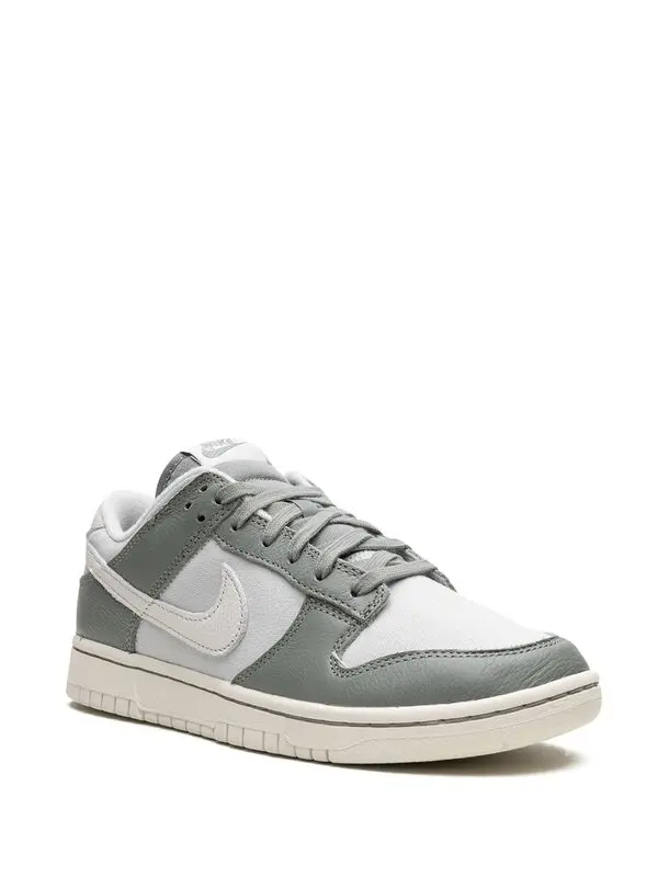 Nike Dunk Low Retro Prm Sneakers - White