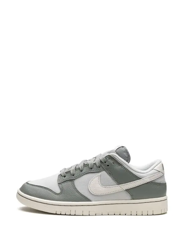 Nike Dunk Low Retro Prm Sneakers - White