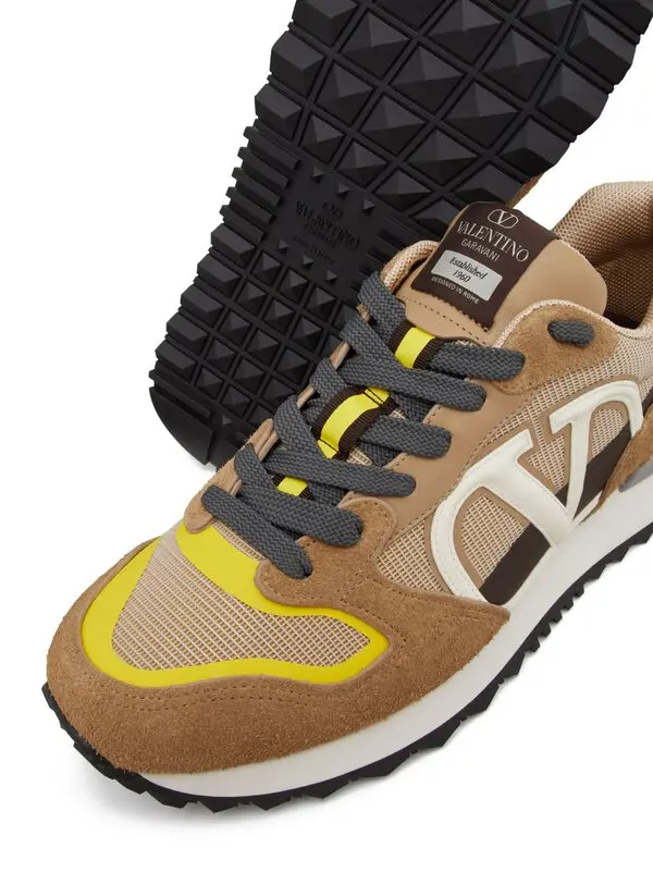 Valentino Garavani Vlogo Pace Low-top Sneakers