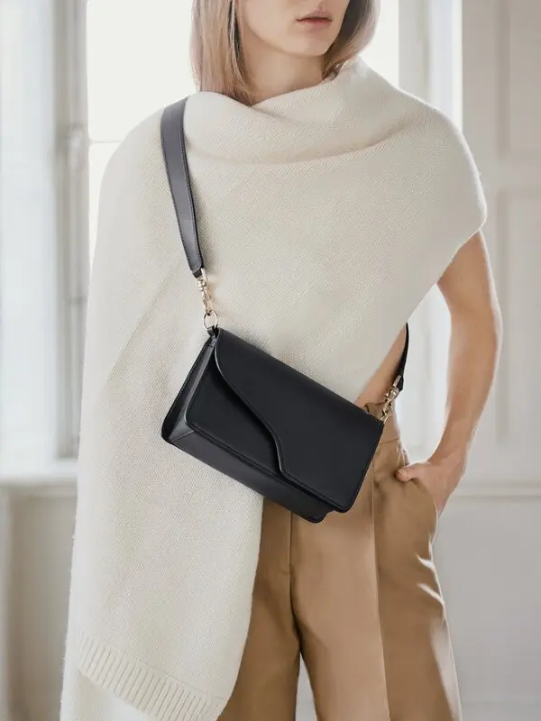 ATP ATELIER Assisi Leather Shoulder Bag - Black