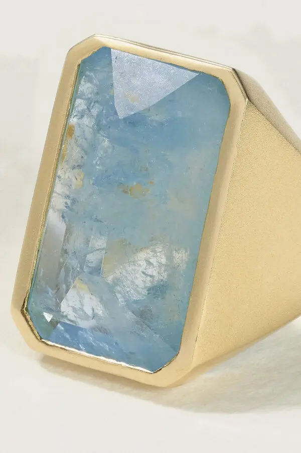Irene Neuwirth Classic Bezel Cigar 18-karat Aquamarine Ring